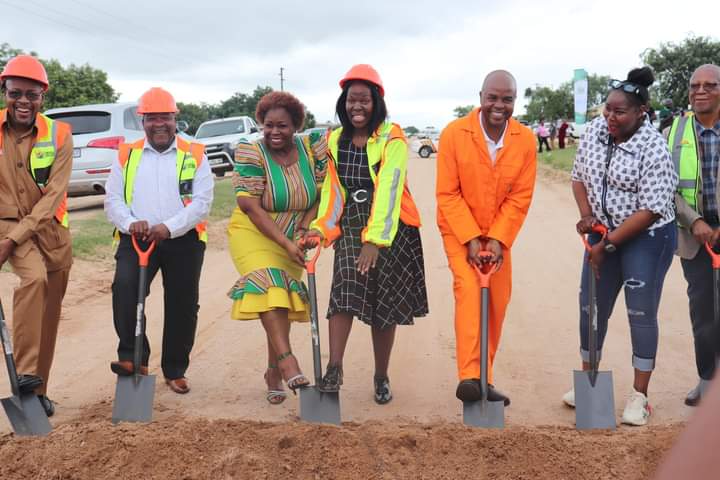 R114 million set aside for road construction project in Bushbuckridge ...